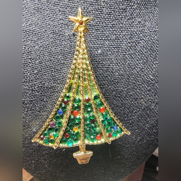BJ Beatrix | Jewelry | Vintage Bj Beatrix Christmas Tree Brooch | Poshmark